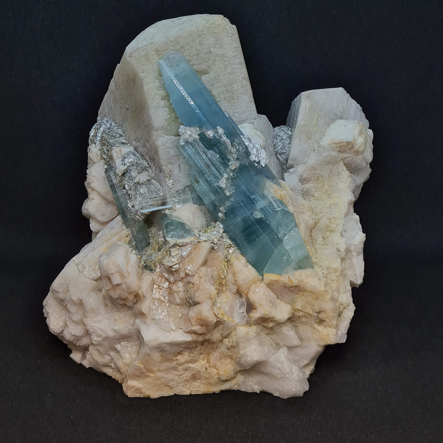 Crystal World Exhibition Centre – Crystal World Exhibition Centre and Sales