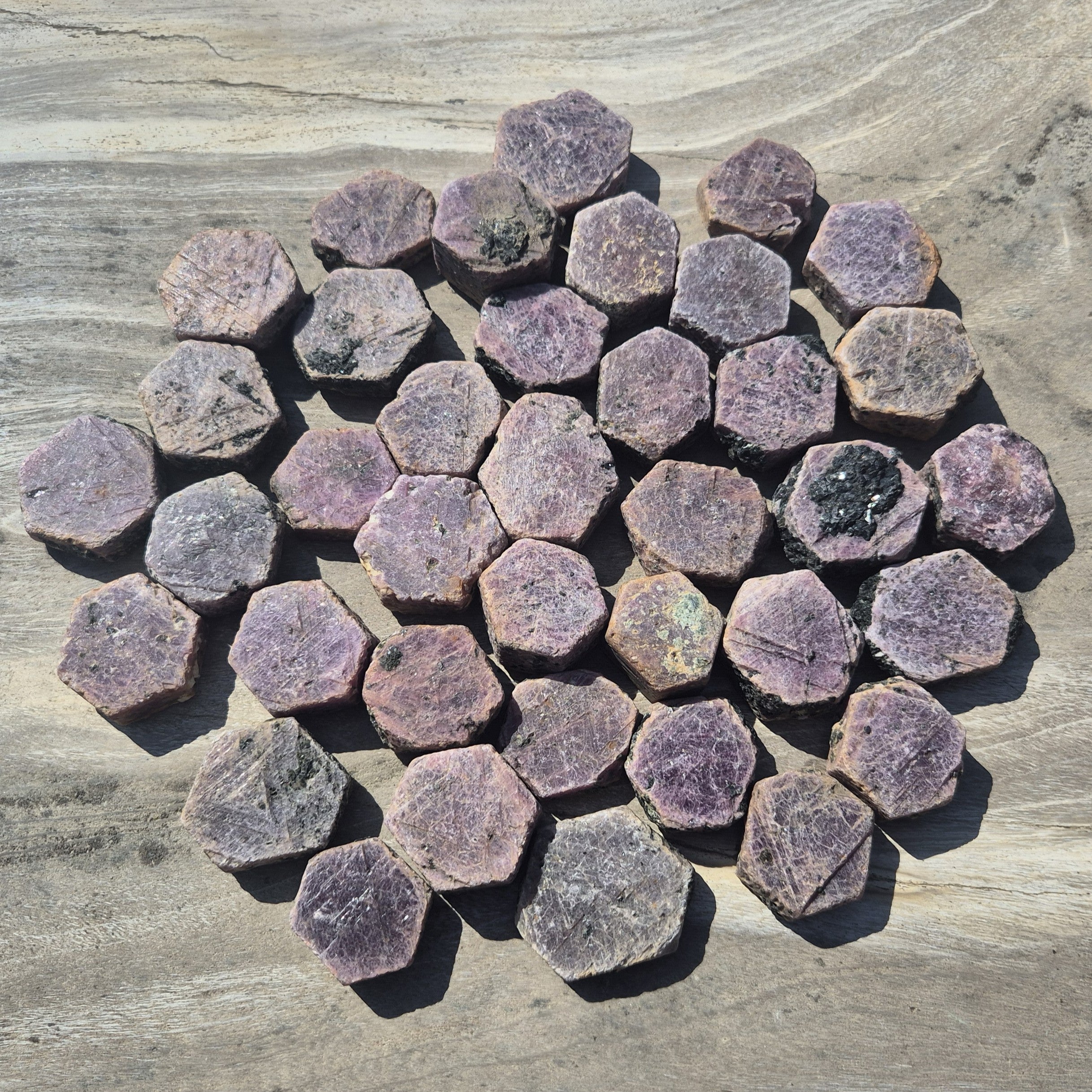 RUBY CORUNDUM, India XRB010 – Crystal World Exhibition Centre and Sales