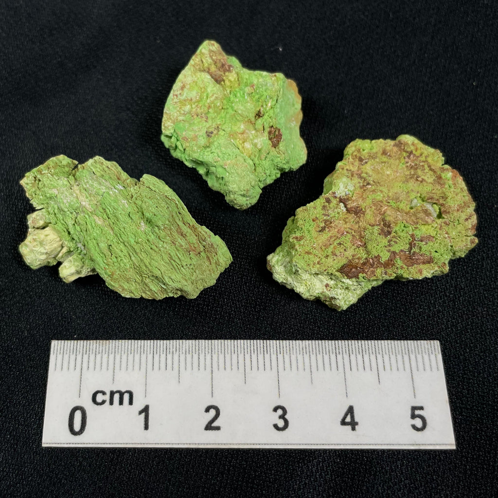 Gaspeite Rough (3 pieces) XRG001 – Crystal World Exhibition Centre and ...